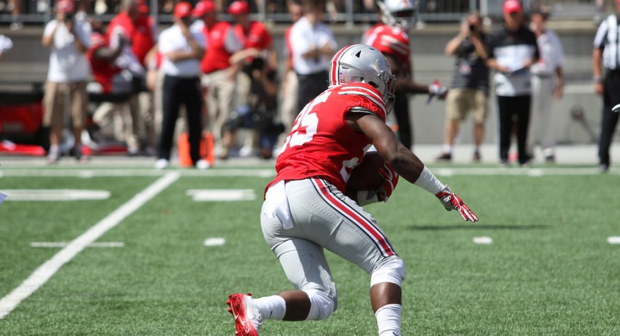 Video: Mike Weber Breaks a 46-Yard Run For a Touchdown | Eleven Warriors