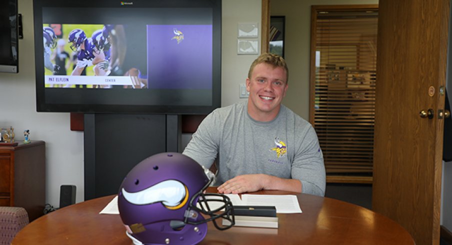 Pat Elflein Signs with the Minnesota Vikings | Eleven Warriors